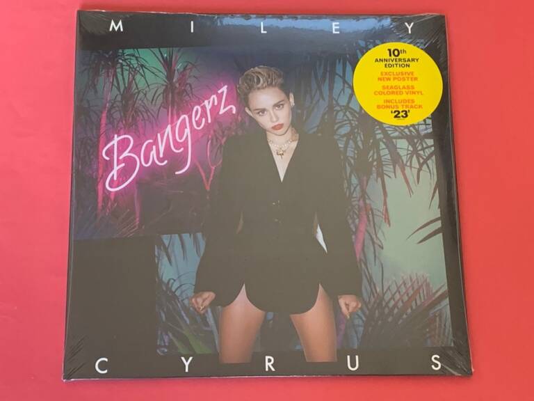 MILEY CYRUS " BANGERZ " 2 LP. ED. LIMITADA. 10 ANIVERSARIO. VINILO DE COLOR. POSTER EXCLUSIVO ...